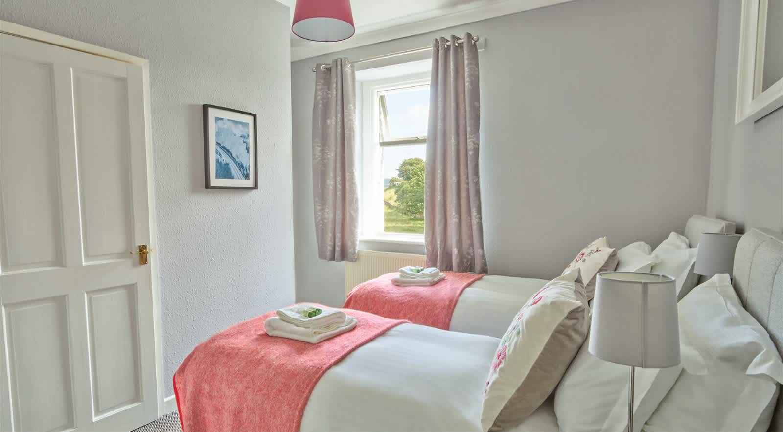 Visit Settle - The Station Inn at Ribblehead in the Yorkshire Dales