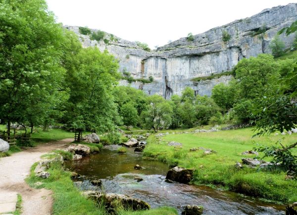 Visit Settle - Walks in the Settle Area